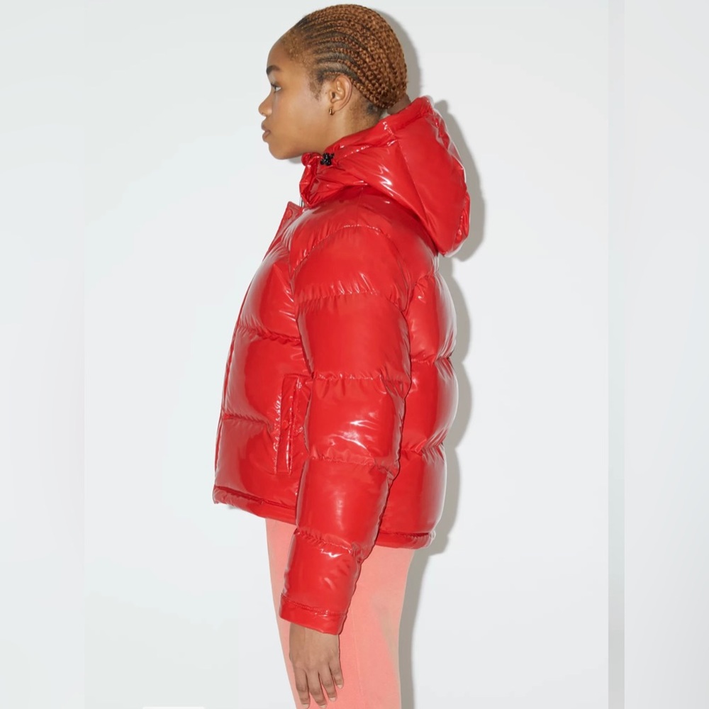 Aritzia Tna Super Puff Shorty - Red Glossy 2xs - Gem